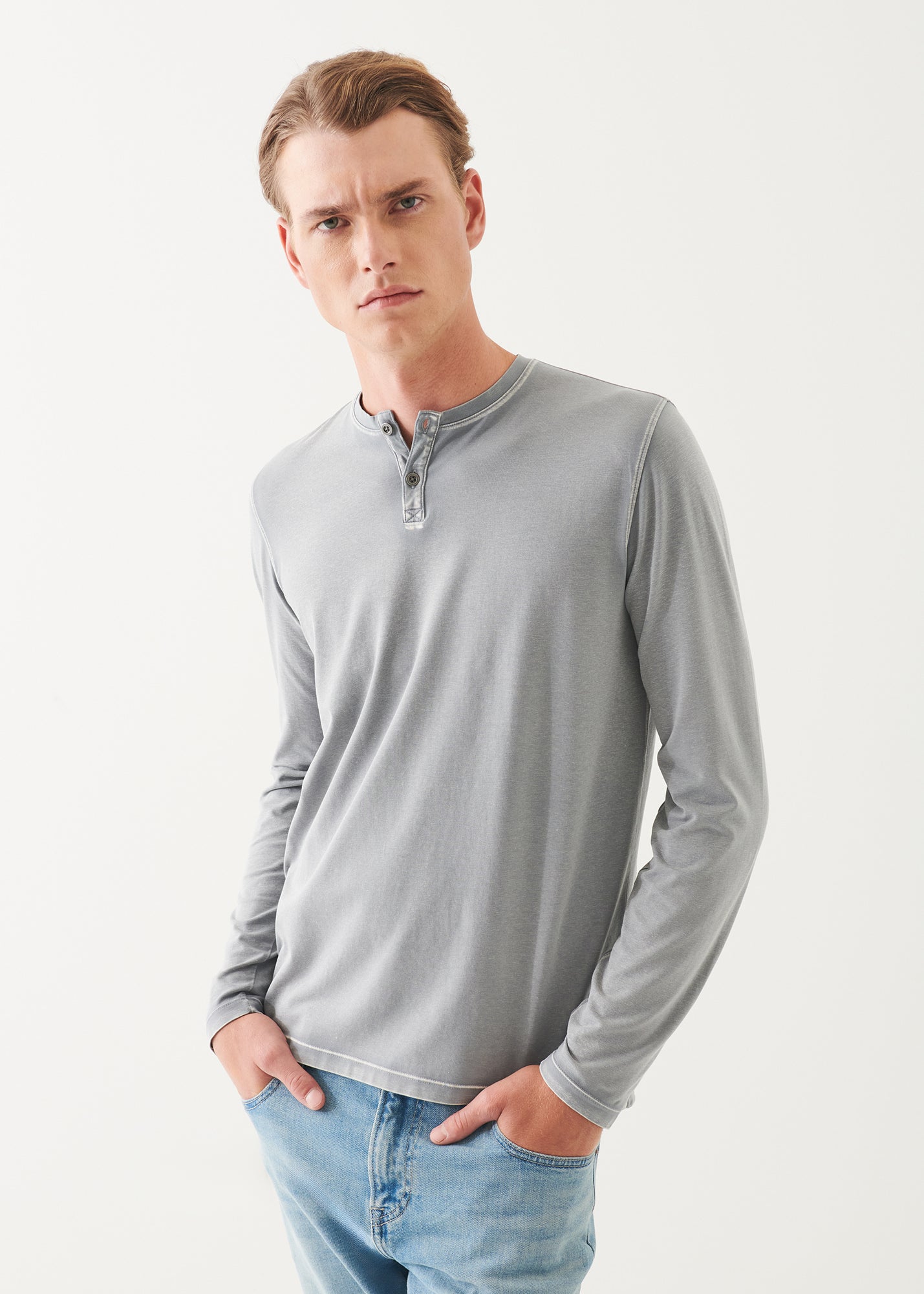 Pima Cotton Stretch Vintage Wash Henley | PATRICK ASSARAF | Luxury Fashion
